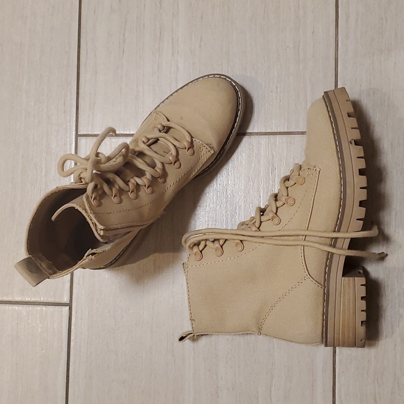 Universal Thread | Shoes | Universal Thread Womens Combat Boots | Poshmark